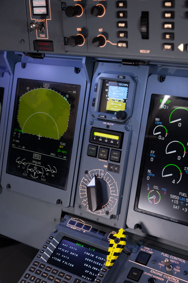 Dash 8 Q400 FTD Simulator, Immersive Q400 Flight Training Devices | FDS
