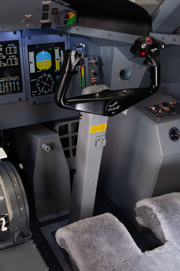 Dash 8 Q400 FTD Simulator, Immersive Q400 Flight Training Devices | FDS
