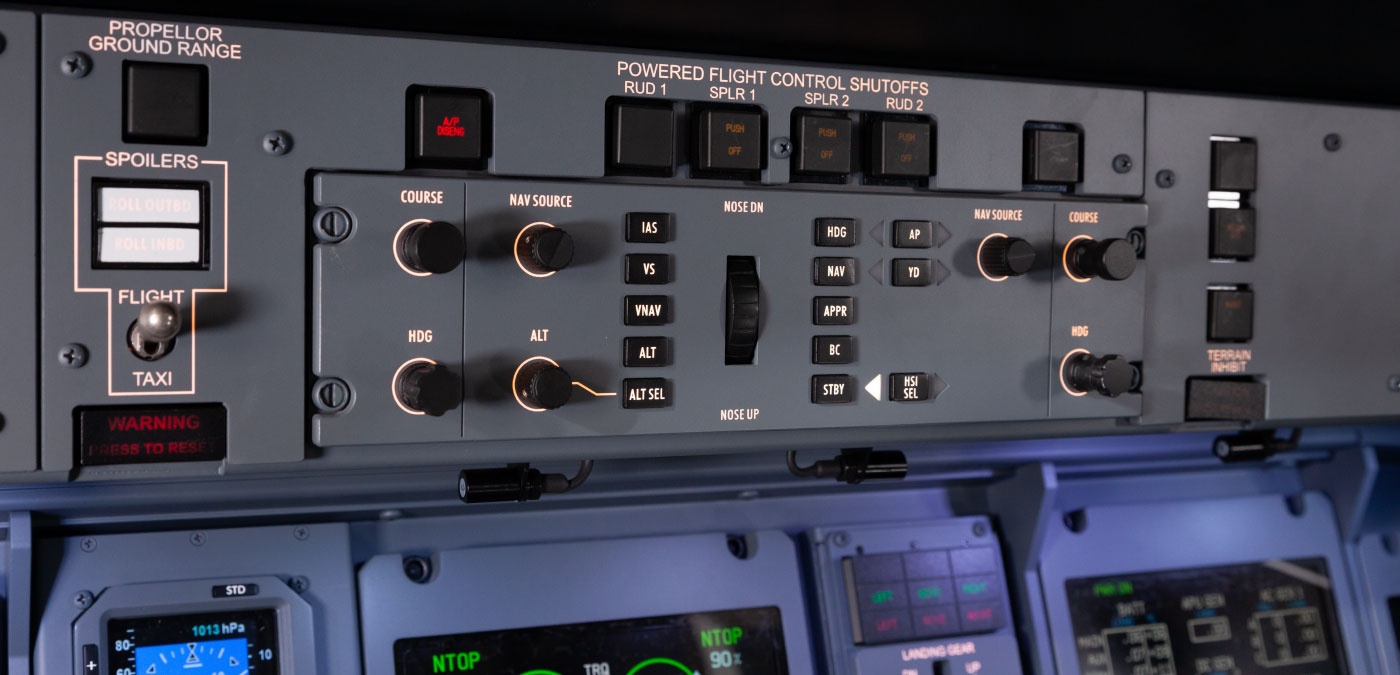 Dash 8 Q400 FTD Simulator, Immersive Q400 Flight Training Devices | FDS